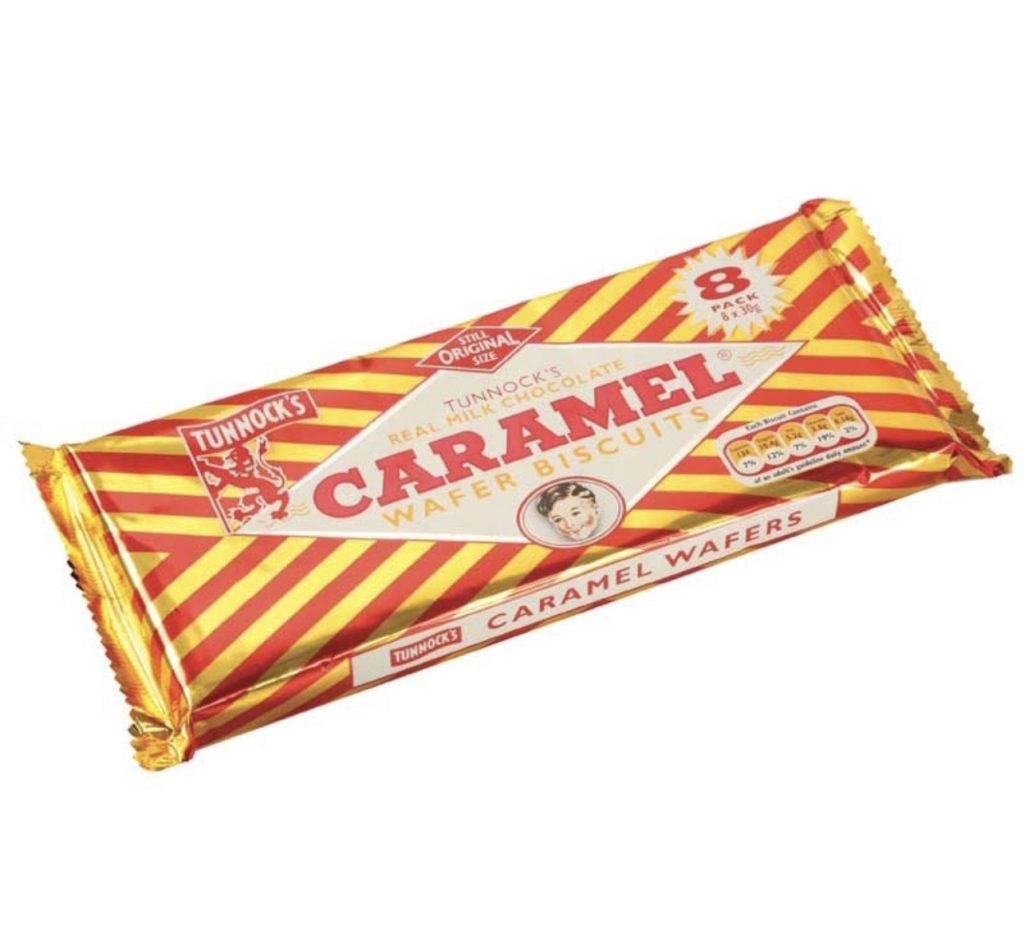 Tunnock's milk chocolate caramel wafer 8 pack 240g - European Grocery Store